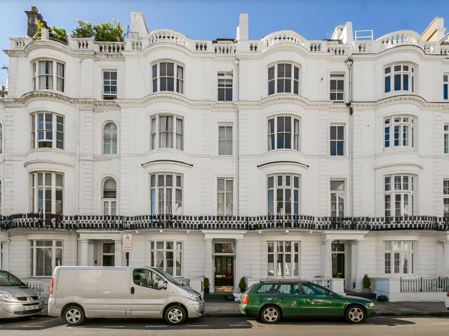 Gloucester Terrace, London W2, 2 bed flat to rent, £3,500 pcm | PrimeLocation