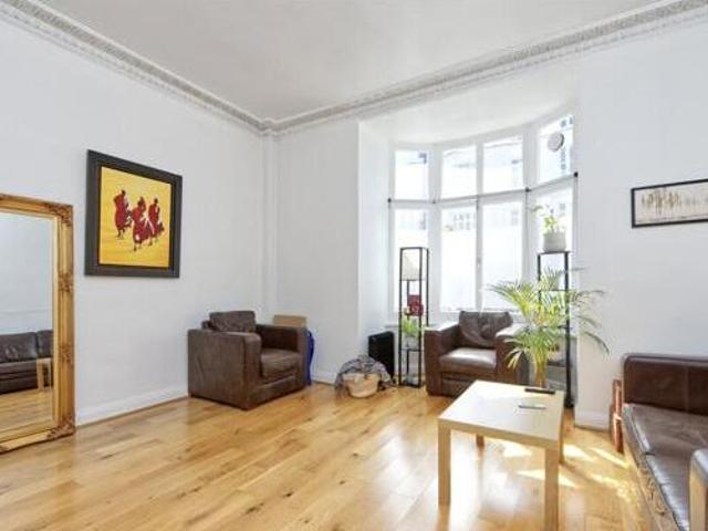 Gloucester Terrace, London, 1 Bedroom Apartment