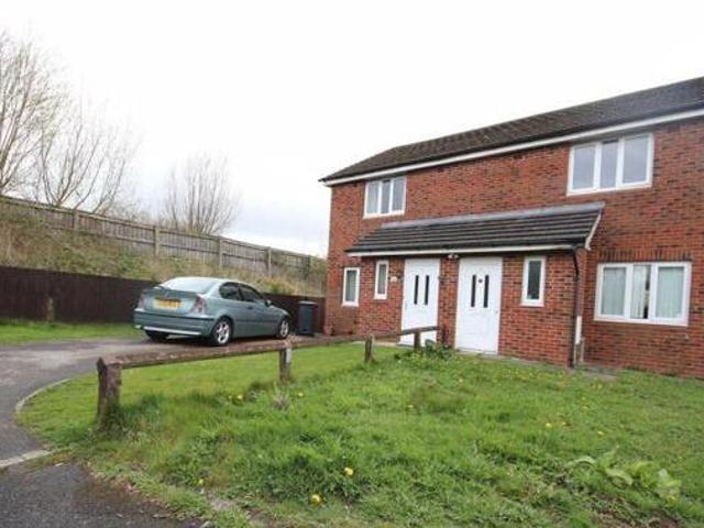 Glover Court, Leigh, 3 Bedroom Semi detached