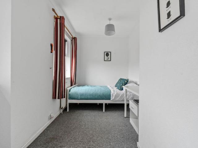 Glover Street, CV3 5FZ