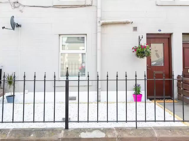 Glover Street, Perth PH2, 2 bed flat to rent, £950 pcm | PrimeLocation