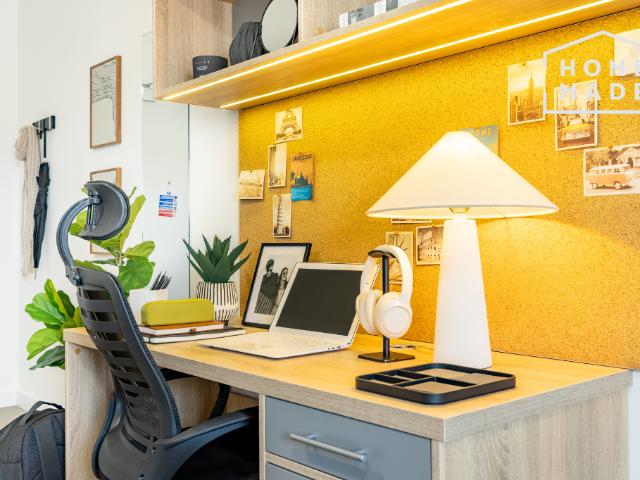 Globe Works, B19 Studio to rent £1,018 pcm £235 pw