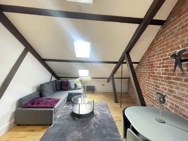 Globe House LO, 30 34 Southall. 4 bed apartment to rent £2,500 pcm £577 pw