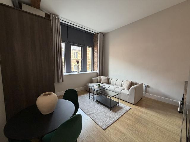 Globe House, Southall Street, Manchester M3, 1 bed flat to rent, £1,195 pcm | PrimeLocation
