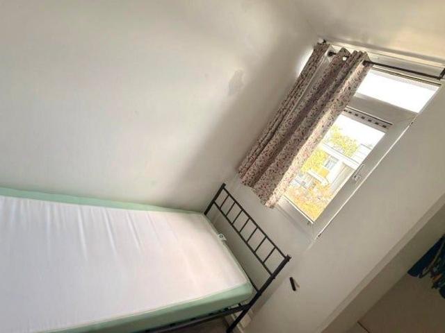 Globe Road, London E1, Room to rent, £680 pcm | PrimeLocation