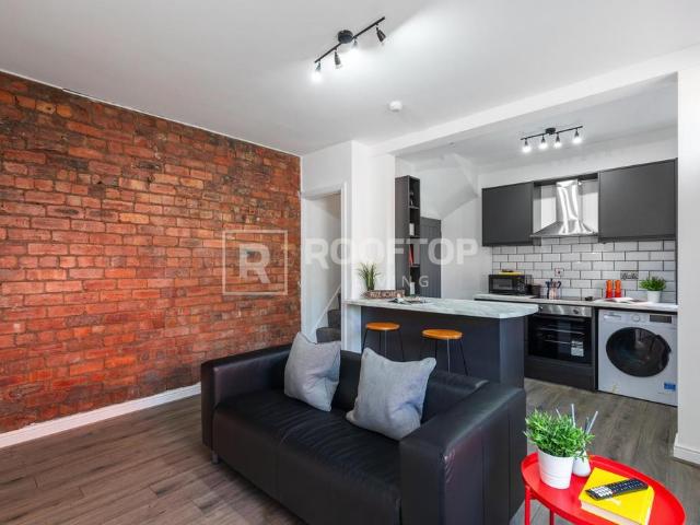Glossop Grove, Leeds LS6 2 bed house to rent £1,647 pcm £380 pw