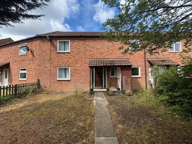 Glazier Drive, Neath Hill 3 bed terraced house to rent £1,500 pcm £346 pw