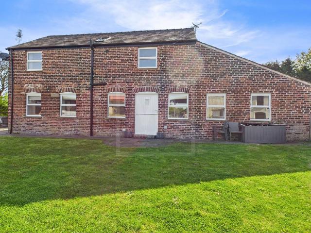 Glaziers Lane, Culcheth WA3, 3 bed detached house to rent, £1,700 pcm | PrimeLocation