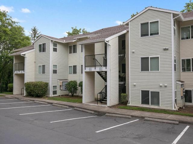 Glacier View 1 Bedroom Apartment for Rent at 3000 Sw Corbeth Ln, Troutdale, OR 97060