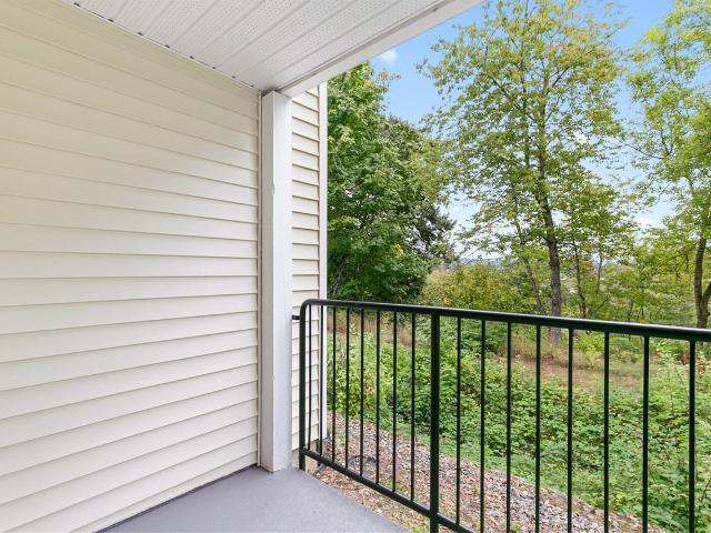 Glacier View 2 Bedroom Apartment for Rent at 3000 Sw Corbeth Ln, Troutdale, OR 97060