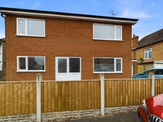 Glade Avenue, Nottingham, 4 Bedroom Terraced