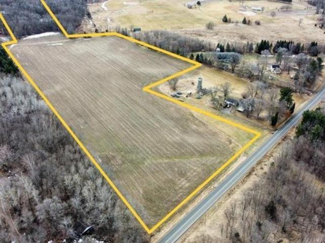 Glader Blvd, Lindstrom, MN 55045