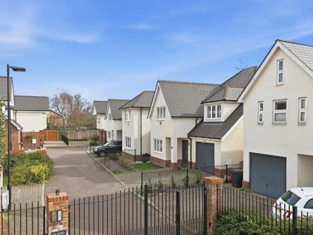 Glades Close, Romford, 4 Bedroom Detached