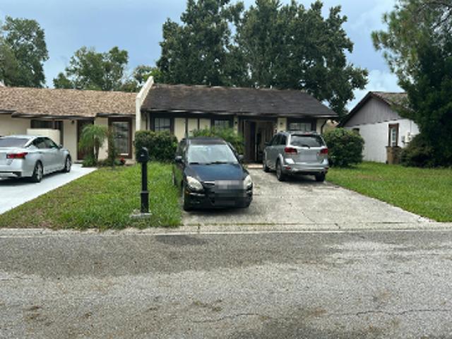 Glades Ct