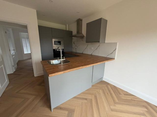 Gladeside, Croydon CR0, 3 bed bungalow to rent, £2,400 pcm | PrimeLocation