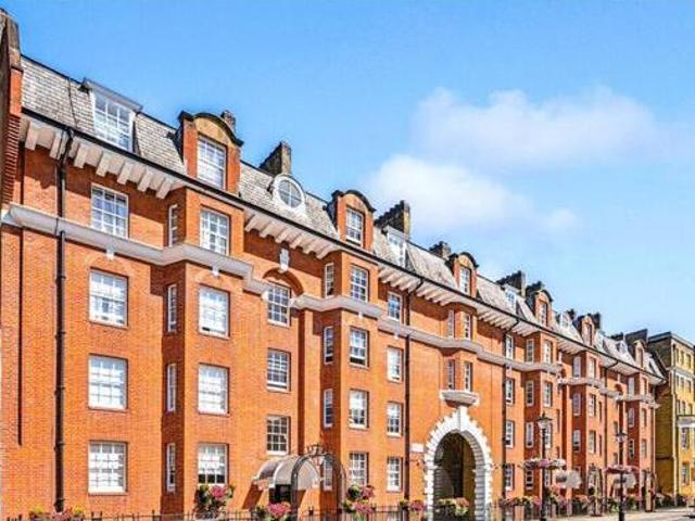 Gladstone Court, Regency Street, 2 Bedroom Apartment