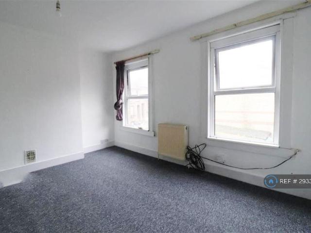 Gladstone Avenue, Luton, LU1 5 bed terraced house to rent £2,300 pcm £531 pw