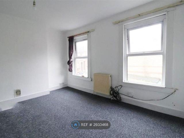 Gladstone Avenue, Luton LU1, 5 bed terraced house to rent, £2,300 pcm | PrimeLocation