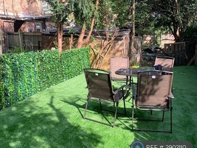 Gladstone Avenue, London, N22 3 bed flat to rent £2,700 pcm £623 pw