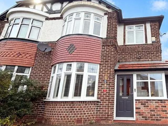 Gladstone Grove, Stockport, SK4 4DA, United Kingdom | 3 bed duplex for rent #167468101 | Rentberry
