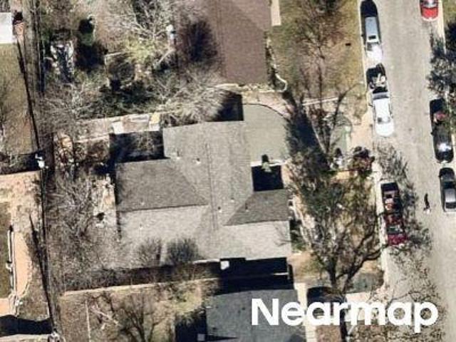 Gladstone Dr