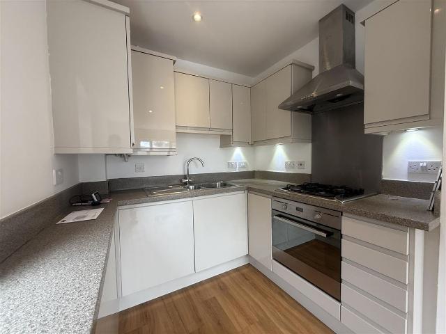 Gladstone House, Hinckley LE10, 2 bed flat to rent, £825 pcm | PrimeLocation