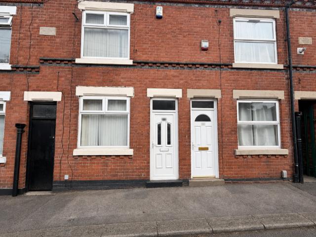 GLADSTONE STREET, MANSFIELD