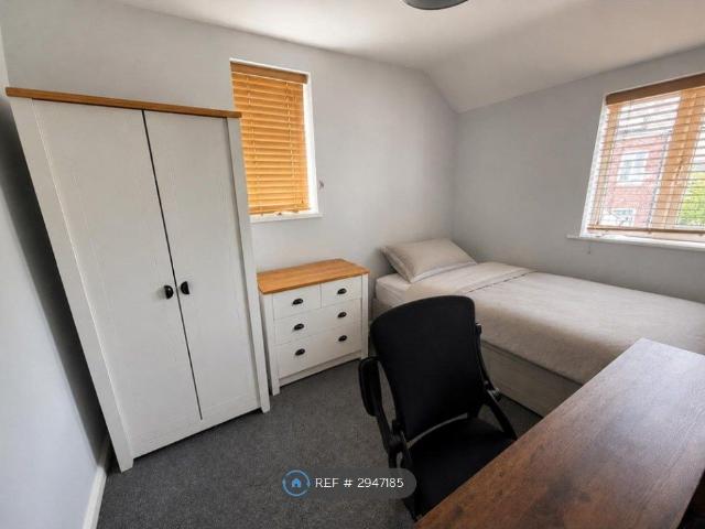 Gladstone Street, Kirkby In Ashfield, Nottingham NG17, Room to rent, £450 pcm | PrimeLocation