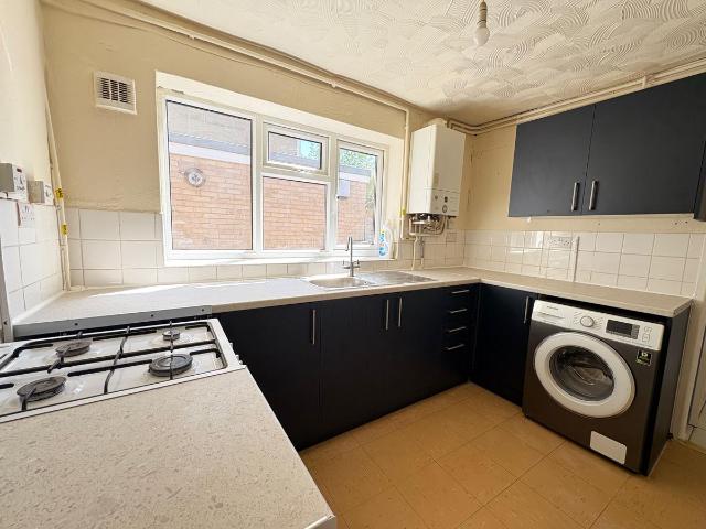 Gladstone Street, Peterborough PE1, 3 bed maisonette to rent, £1,050 pcm | PrimeLocation