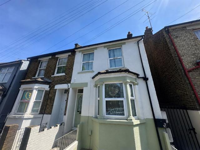 Gladstone Road, Watford WD17, 1 bed flat to rent, £1,250 pcm | PrimeLocation