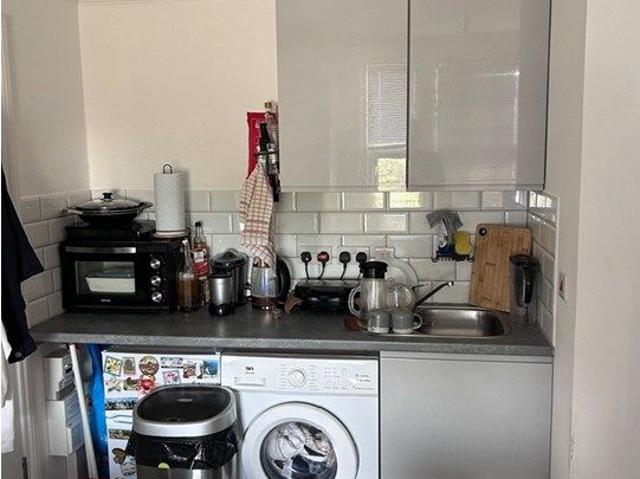 Gladstone Road, Watford WD17, Room to rent, £795 pcm | PrimeLocation