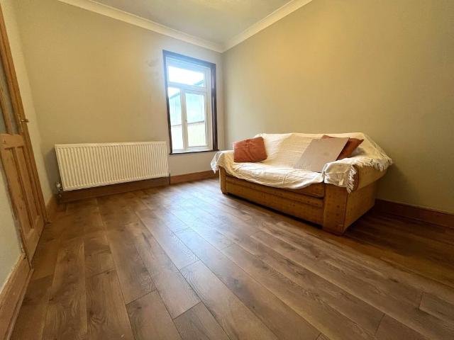 Gladstone Road, Watford
