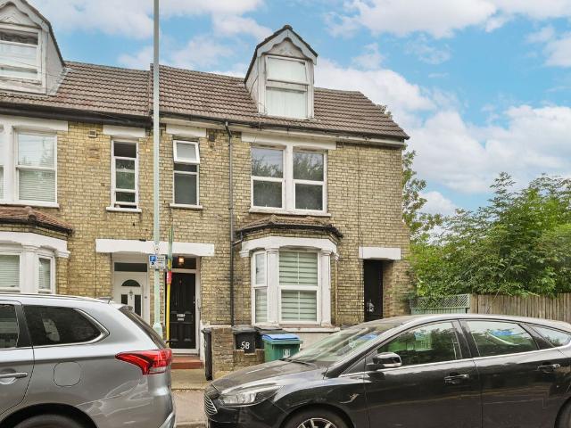 Gladstone Road WD17, Watford, 1 bed flat to rent, £1,150 pcm | PrimeLocation
