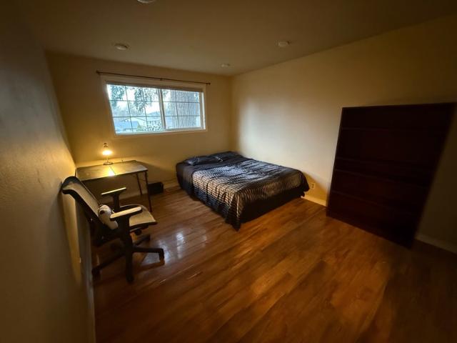 Gladstone room for rent