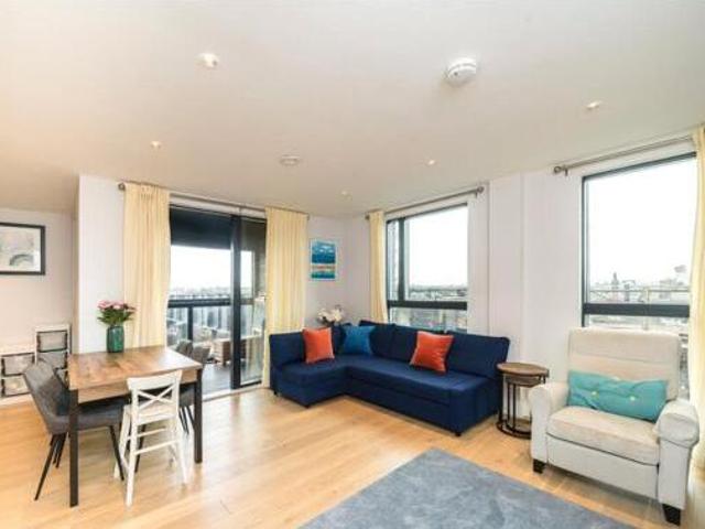 Gladstone Terrace, London, 2 Bedroom Apartment