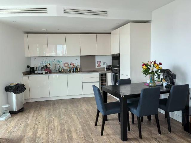 Gladwin Tower, Nine Elms Point, Wandsworth Road, Nine Elms, London SW8, 2 bed flat to rent, £4,000 pcm | PrimeLocation