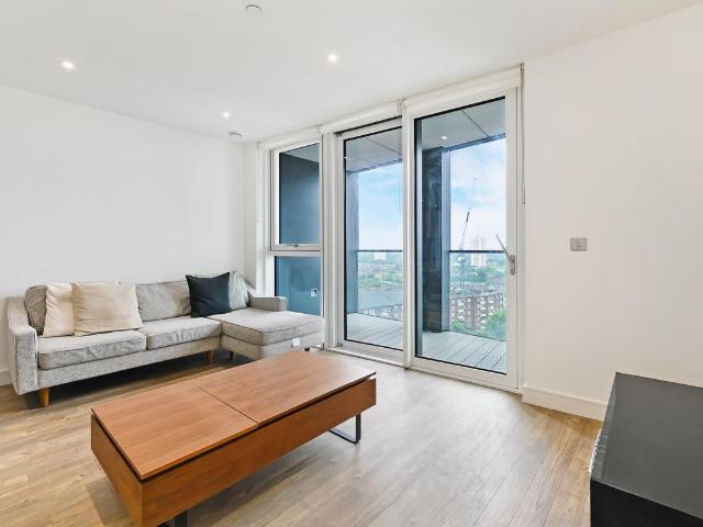 Gladwin Tower, Nine Elms Point, London SW8, 2 bed flat to rent, £4,117 pcm | PrimeLocation