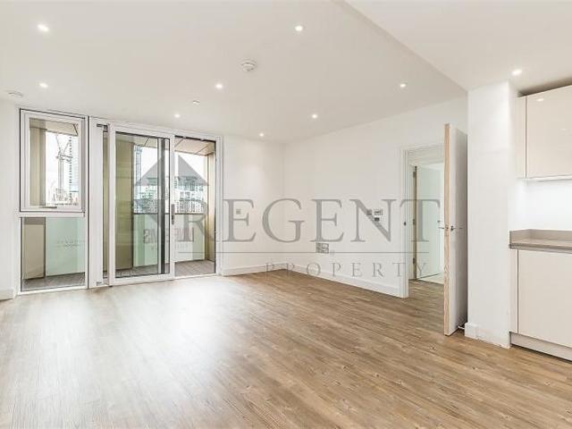 Gladwin Tower, Wandsworth Road SW8, 2 bed flat to rent, £3,600 pcm | PrimeLocation
