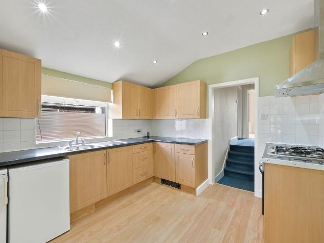 Gladwyn Road, London SW15, 1 bed flat to rent, £1,700 pcm | PrimeLocation