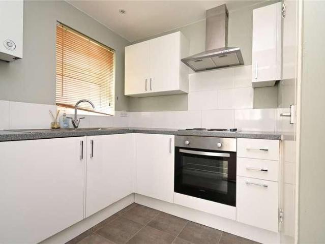 Glamis Close, Oakley, Basingstoke, Hampshire, RG23