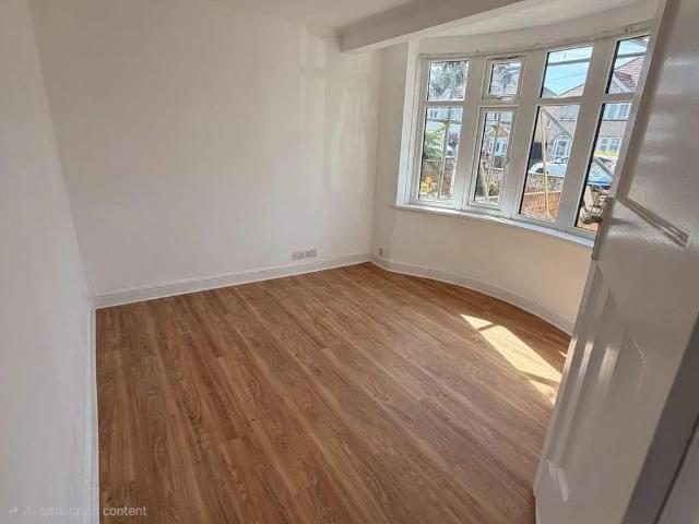Glamis Crescent, Hayes, UB3 1QA 4 bed semi detached house to rent £2,699 pcm £623 pw