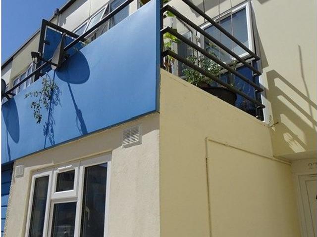 Glamorgan Close, Mitcham CR4, Studio to rent, £1,250 pcm | PrimeLocation