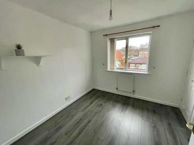 Glamorgan Close, WA10 3XT