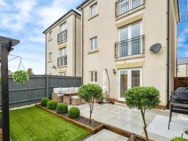 Glamorgan Green, Llandarcy, 4 Bedroom Detached