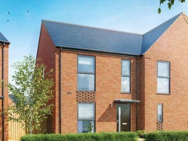 Glan Llyn, Newport, 3 Bedroom House