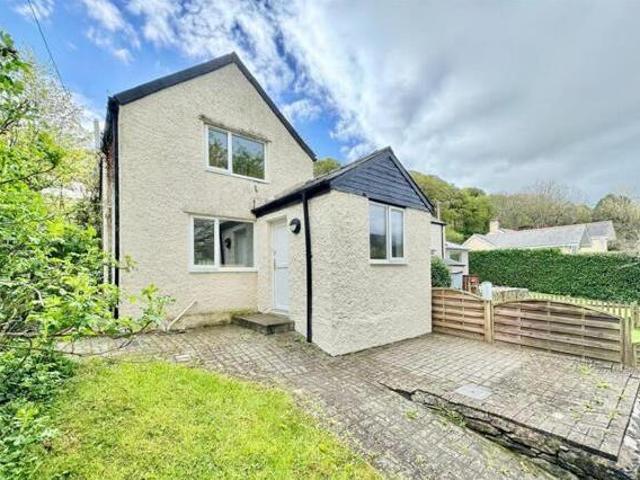 Glanddol, Maenan, 2 Bedroom House