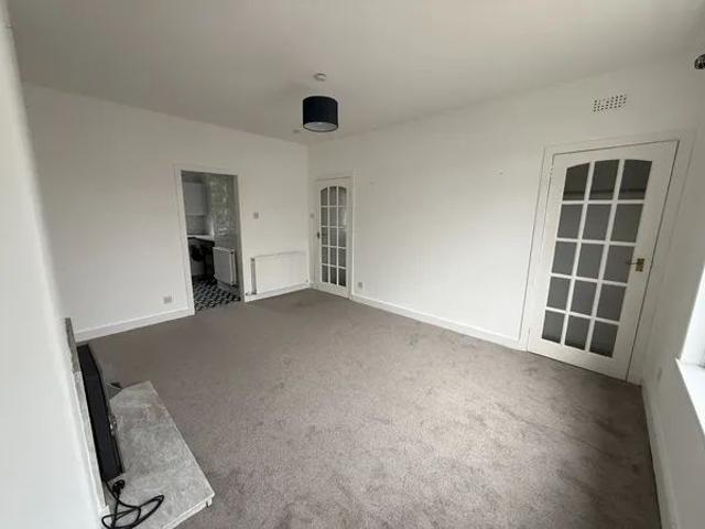 Glanderston Drive, Glasgow, G13