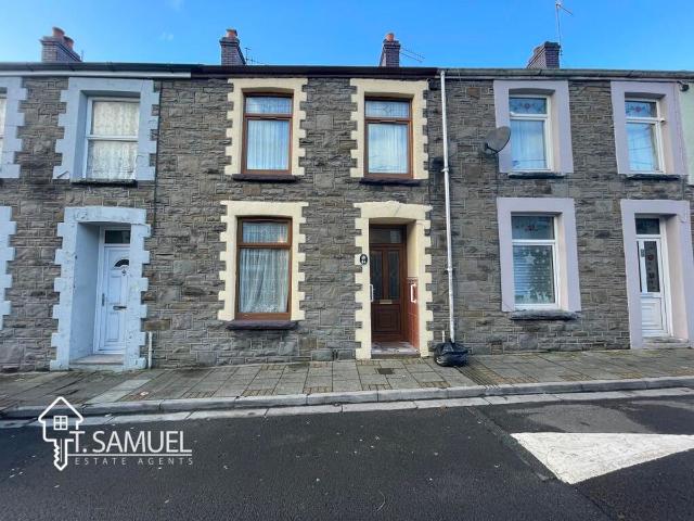 Glanlay Street, Mountain Ash CF45, 3 bed terraced house to rent, £800 pcm | PrimeLocation