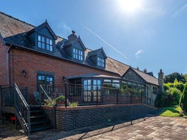 Glanrhyd, Llanidloes Road, 4 Bedroom Barn