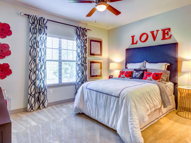 Glaringly Awesome 2 Bedroom